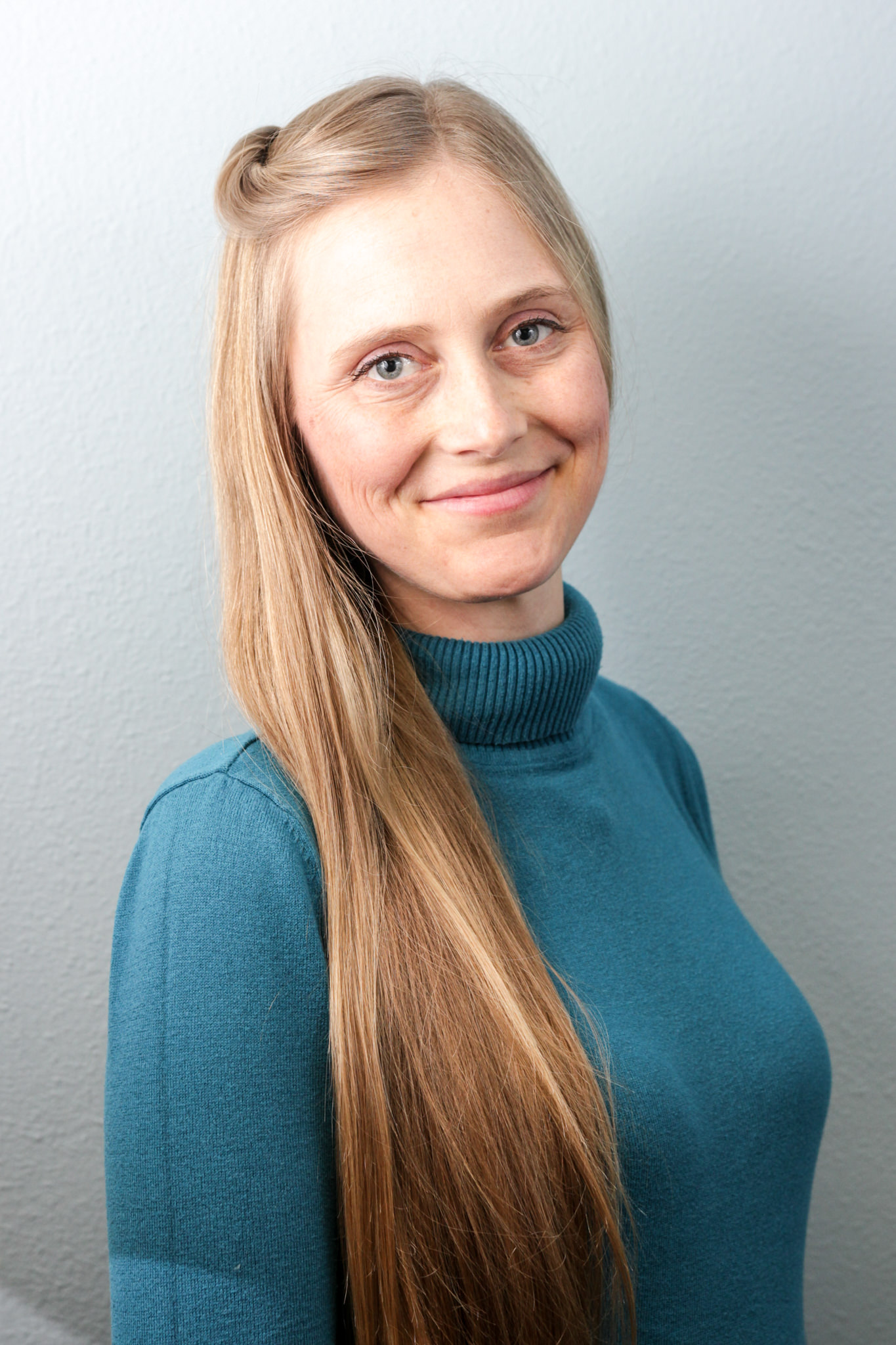 Leah Lowthorp Awarded Folklore and Science Senior Prize - The American ...